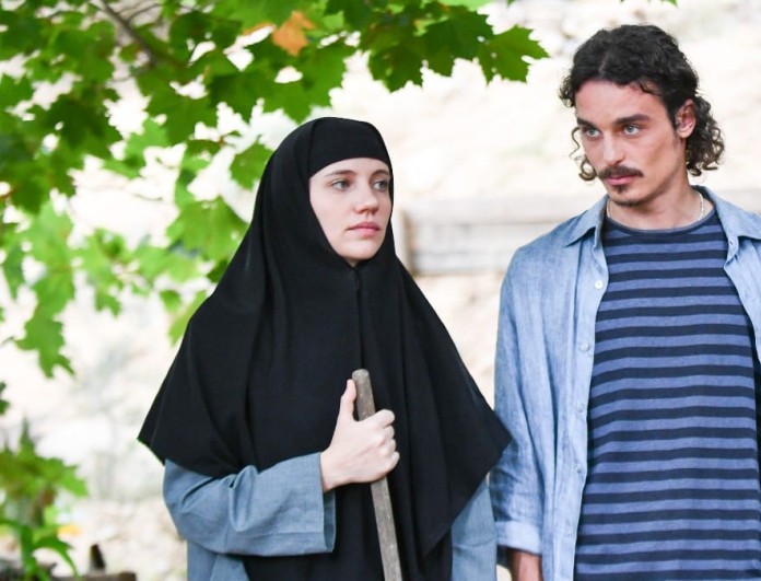 Μαύρο Ρόδο spoiler: «Καταρρακωμένη» η Ελισάβετ - Μαθαίνει τα πάντα για ...